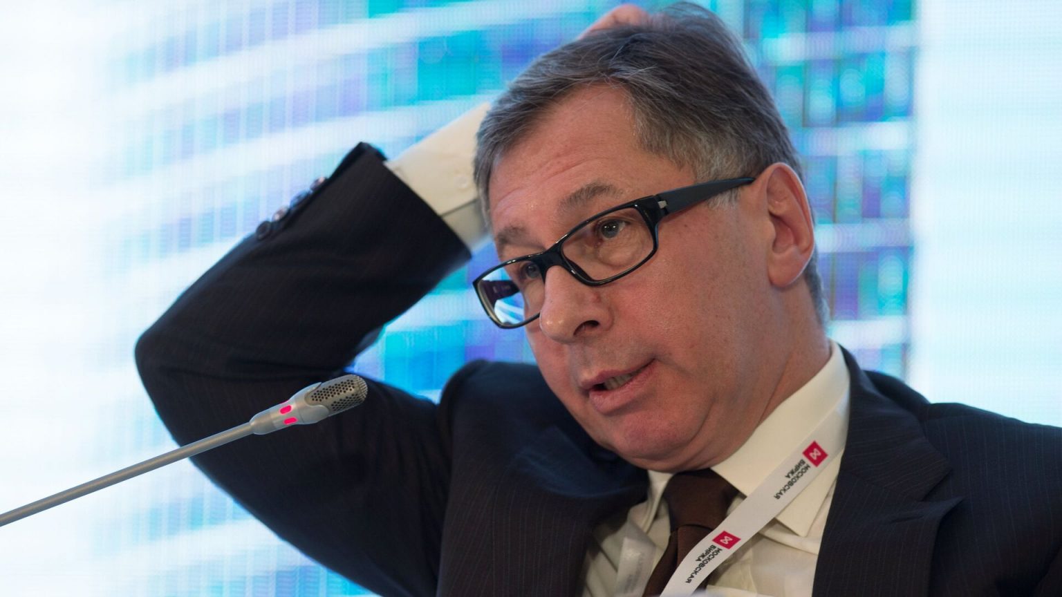 Petr Aven's career: from clerk to the creator of application for online ...